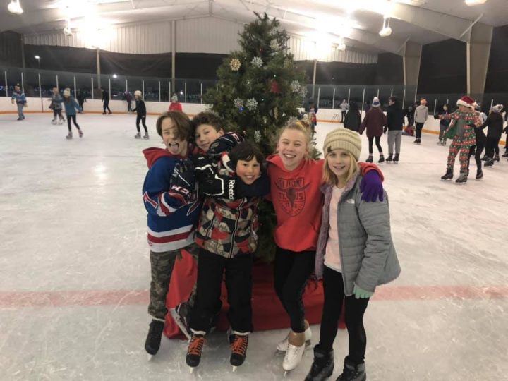 Where to Ice Skate in Kansas City (Skating Rinks Near You)