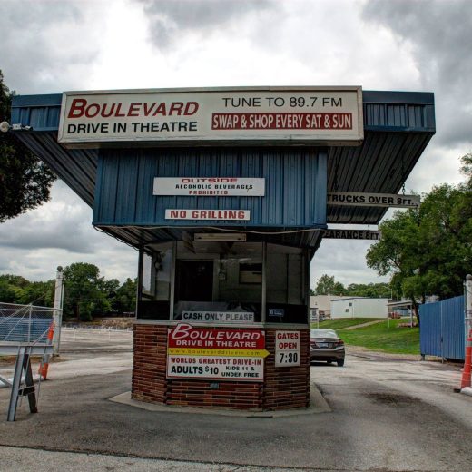 Complete Guide to Flea Markets in Kansas City